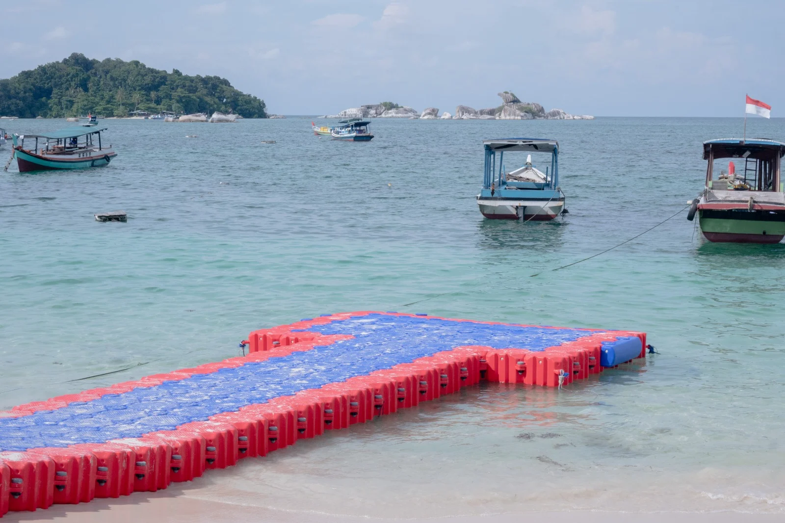 Peran Dermaga Apung pada Wisata Bahari